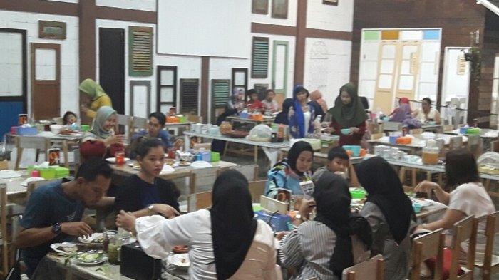 Yuk Datang dan Nikmati Sajian Khas Banjar di Warung si Palui - Banjarmasinpost.co.id