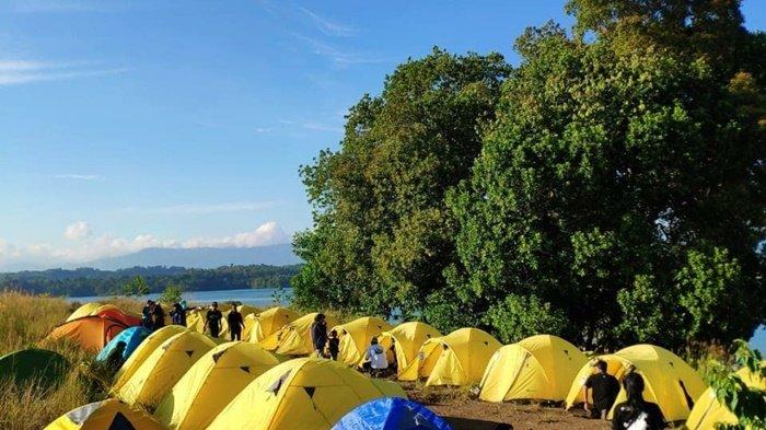 Wisata Kalsel, Jadi Fun Camping Lihat Sunset dan Sunrise dari Bukit ...