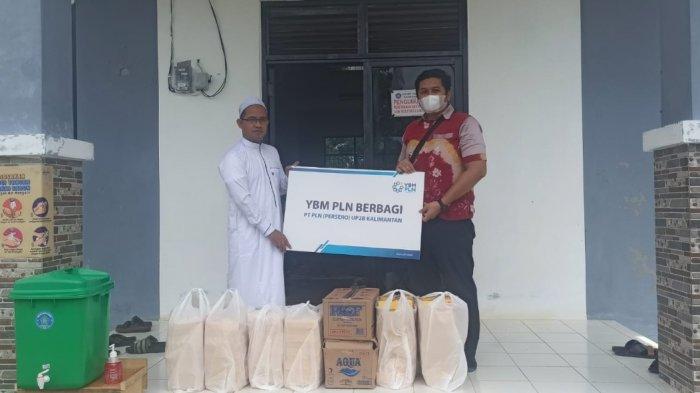 PLN UP2B Kalimantan Salurkan Bantuan ke Sekolah dan Ponpes di Kalsel - Banjarmasinpost.co.id