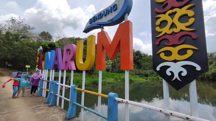 Selain Bendungan, Terdapat Pula Objek Wisata Riam Kinarum Kabupaten ...