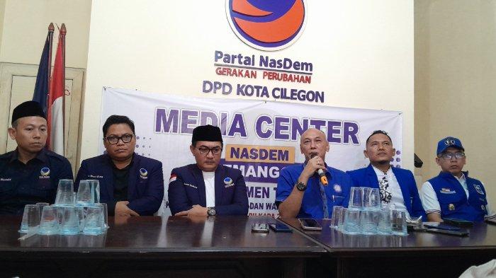 Bukan Sebagai Walikota, Alawi Mahmud Serahkan Formulir Bakal Calon ...
