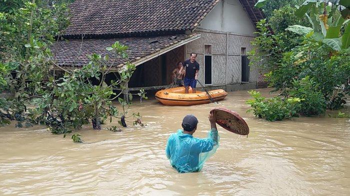 Awal Tahun 2023, Ribuan Rumah Warga di Tiga Kecamatan di Lebak Terendam Banjir - Tribunbanten.com