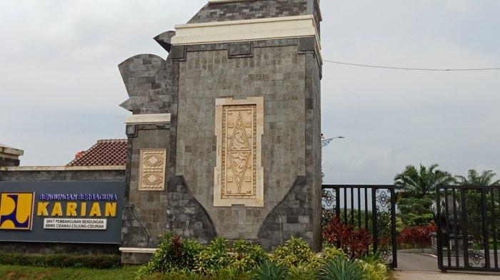 Tarif Parkir Bendungan Karian Lebak Dikeluhkan Wisatawan - Tribunbanten.com