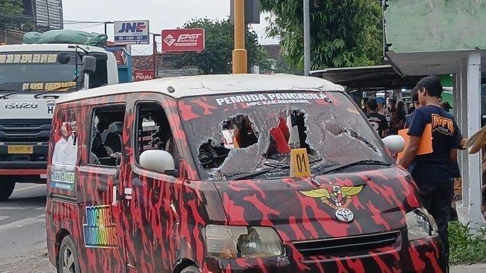 Bentrok dengan Anak Buah Herkules di Blora Jateng, Mobil Ormas Pemuda Pancasila Hancur ...
