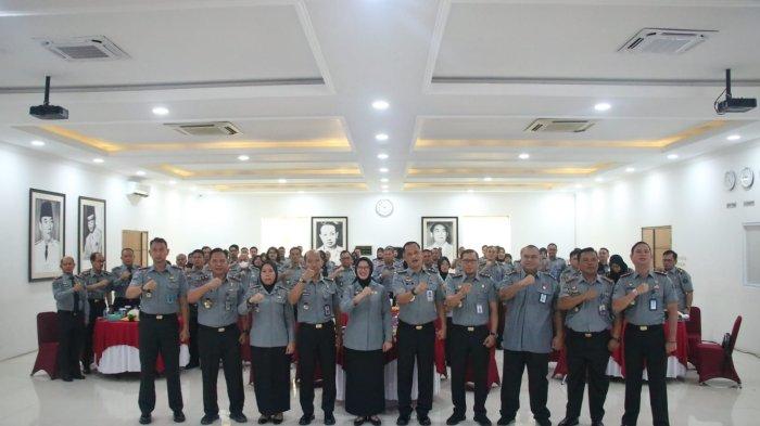 Sosialisasi Permenkumham 24/2023, Irwil I: Hukdis Jadi Senjata Pamungkas dalam Pembinaan Pegawai ...