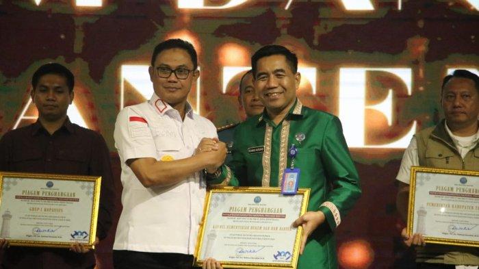 KEREN Kemenkumham Banten Dihadiahi Penghargaan dari BNNP Banten di Hari Anti Narkotika ...