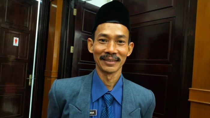Kepala BPBD Banten Akui Oknum AB Keluarkan 20 Kontrak Pengadaan Laptop ... Kepala BPBD Banten Akui Oknum AB Keluarkan 20 Kontrak Pengadaan Laptop ...