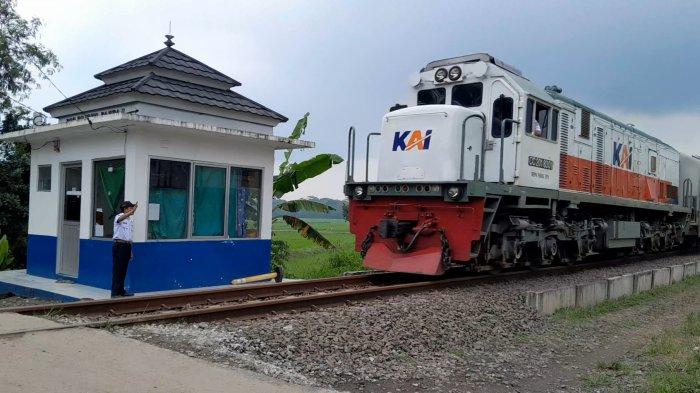 PENGUMUMAN Mulai 3-9 April 2024 Kereta Api Rangkasbitung-Merak Hanya Berhenti Sampai Stasiun ...