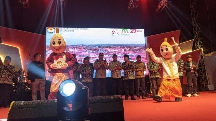 KPU Kota Serang Resmi Luncurkan Sabi dan Sami Sebagai Maskot Pilkada 2024 - Tribunbanten.com