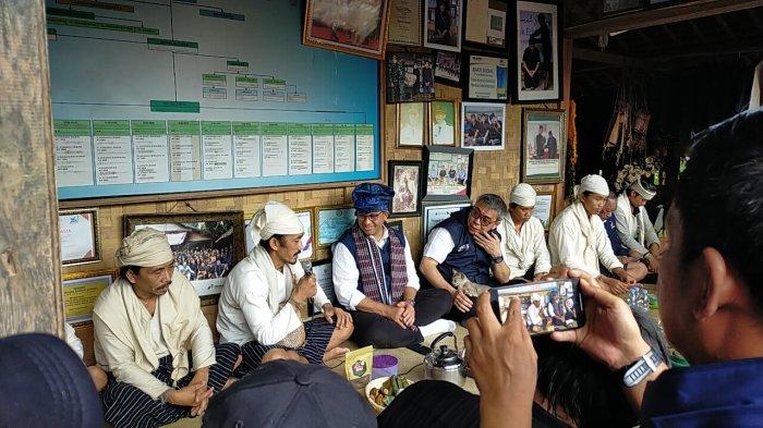 Masyarakat Adat Suku Baduy Adukan Dua Masalah Ini ke Anies Baswedan ... Masyarakat Adat Suku Baduy Adukan Dua Masalah Ini ke Anies Baswedan ...