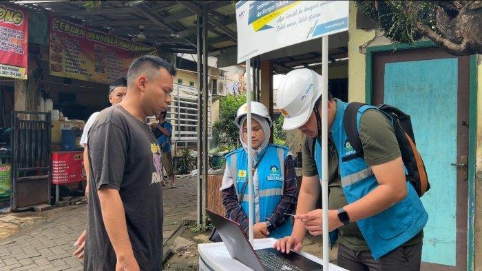 Sambangi Kampung Pabuaran Lebak, PLN UP3 Cikupa Hadirkan Layanan Dekat ...