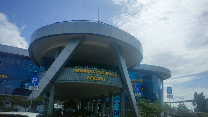 Penumpang di Terminal Pakupatan Serang Melonjak Jelang Malam Tahun Baru ...