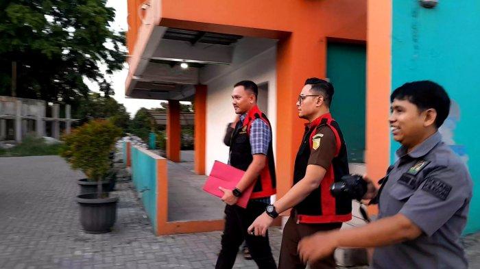 Update Kasus Korupsi Retribusi Sampah TPSA Bagendung: Kejari Cilegon ... Update Kasus Korupsi Retribusi Sampah TPSA Bagendung: Kejari Cilegon ...