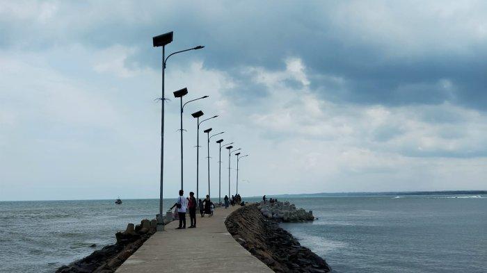 Keindahan Dermaga Bengkok, Wisata Murah di Ujung Pandeglang: Rp5 Ribu ...