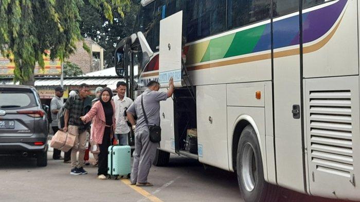 Mudik Lebaran 2023, Cek Daftar Harga Tiket Bus PO Haryanto di Terminal Pakupatan Kota Serang ...