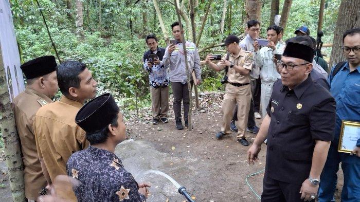 Sumur Bor Diresmikan Wali Kota Cilegon Helldy Agustian, Permudah Masyarakat Gerem Peroleh Air ...
