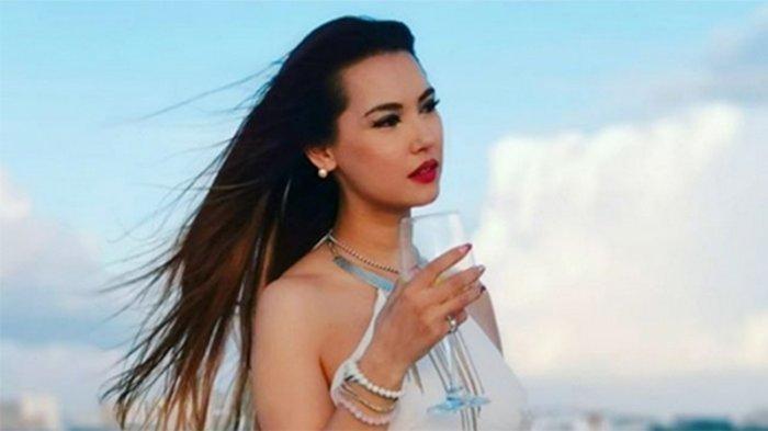 Maria Ozawa Kaget Namanya Masuk Buku Sekolah, Padahal Sempat Diusir dan Ditahan di Bandara ...