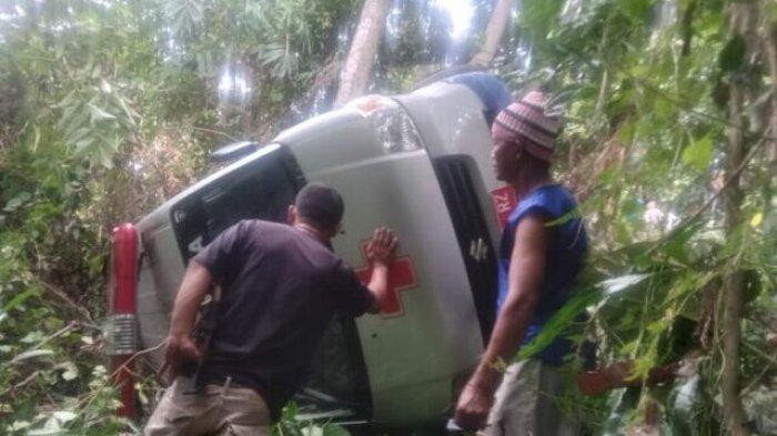Mobil Ambulans Milik Pemdes Cikedung Serang Terperosok ke Jurang Usai Mengantarkan Pasien ...