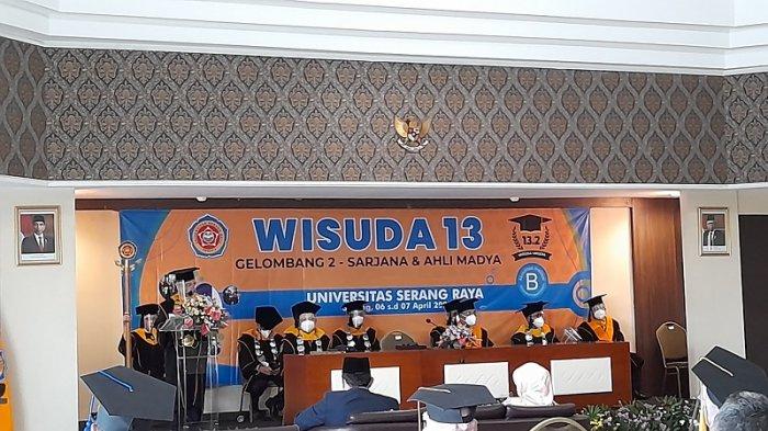 Universitas Serang Raya Gelar Wisuda 412 Mahasiswa, Rektor: SDM Unggul ...