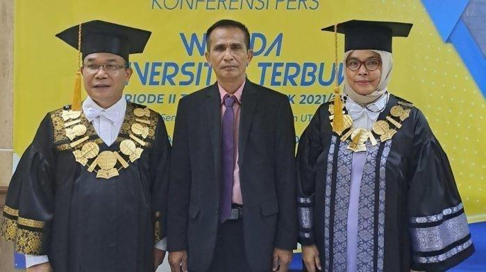 Momen Ayah Mendiang Brigadir J Wakili Wisuda Anaknya di UT Tangsel Hari ...