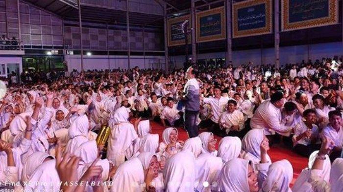 Band Wali Sukses Hibur Ribuan Santri Daar El-Qolam Tangerang, Apoy: Ada ...
