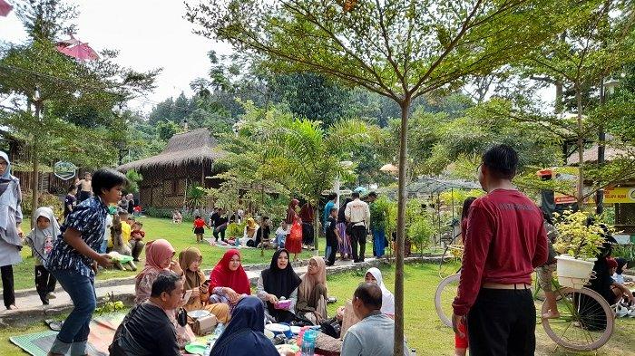 Tempat Makan dengan Nuansa Alam yang Ada di Kota Serang, Saung Ende ...