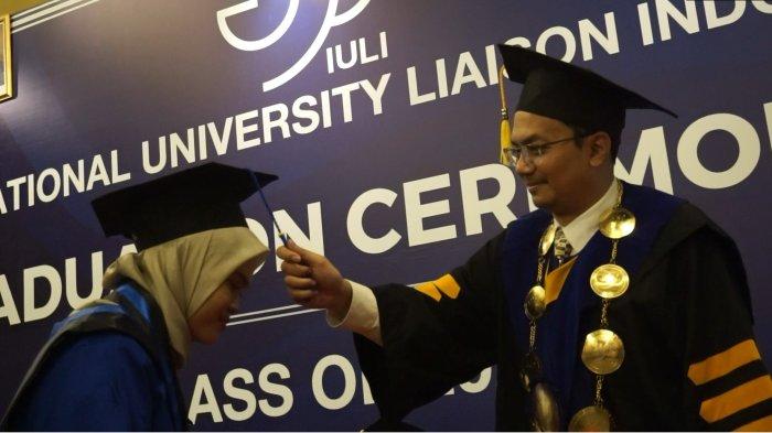 73 Mahasiswa International University Liaison Indonesia di Indonesia ...