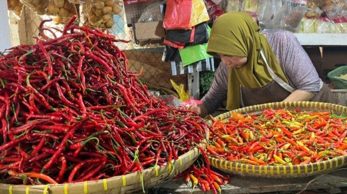 Cabai Merah Tembus Rp 100.000 per Kilogram di Pasar Induk Wonosobo - Tribunbanyumas.com