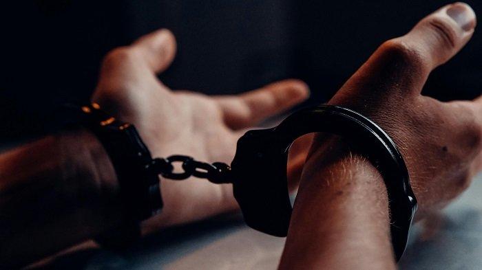 Oknum Satpol PP Blora Ditangkap Polisi setelah Pamit ke Warung Kopi ... Oknum Satpol PP Blora Ditangkap Polisi setelah Pamit ke Warung Kopi ...