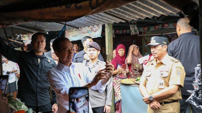 Rajin Blusukan, Jokowi Pantau Harga Kebutuhan Pokok di Pasar Tradisional Magelang ...