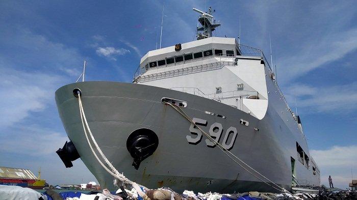 Tak Hanya Bawa BBM dan Logistik, Kapal Perang KRI Makassar-590 Juga ...