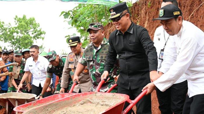 KBM Guyub Rukun 2024 Fokus Pembangunan Jalan Beton di Desa Kenteng ...
