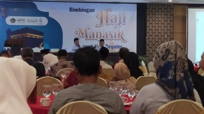 Calon Jemaah Haji Termuda Asal Pekalongan Berusia 19 Tahun - Tribunbanyumas.com