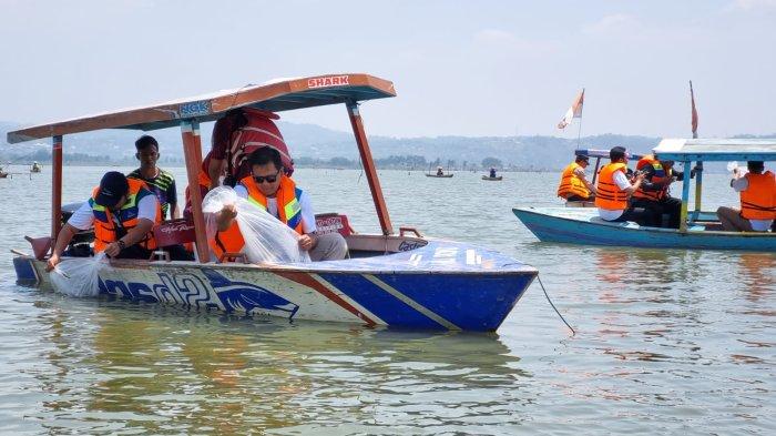 Populasi Ikan di Rawa Pening Merosot, Nasib Ribuan Nelayan Terancam ...