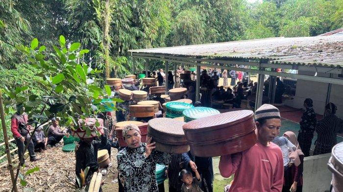 Unik dan Sakral Tradisi Tenongan di Dusun Pagerotan Wonosobo ...