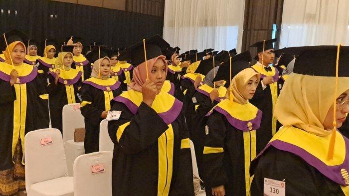 Sebanyak 851 Mahasiswa UT Purwokerto Diwisuda - Tribunbanyumas.com