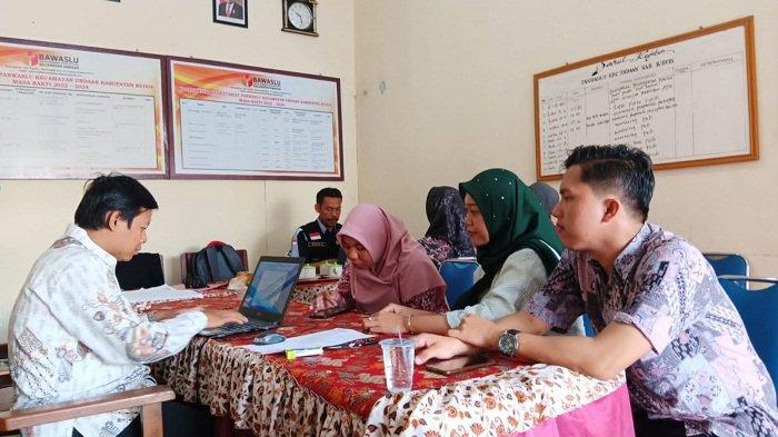 Perekrutan 130 Calon Anggota KPPS Kudus Diduga Langgar Administrasi ... Perekrutan 130 Calon Anggota KPPS Kudus Diduga Langgar Administrasi ...