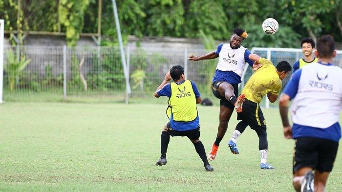 Yoyok Sukawi Membaca Tim PSIS Semarang Saat Ini - Penampilan Mereka ...