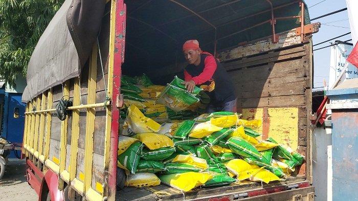 Harga Beras di Tegal Tembus Rp13.500/Kg, Pedagang Senang Dipasok Beras ...