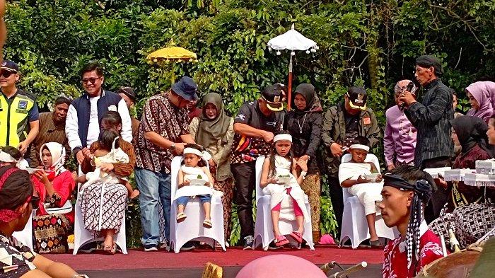 Coet dan Muntu Jadi Syarat Selina sebelum Rambut Gimbalnya Dicukur ...