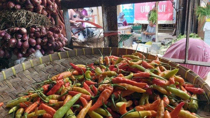 Info Harga Sembako Kabupaten Cilacap, 28 November 2022: Harga Cabai Rawit Hijau Naik Tajam ...