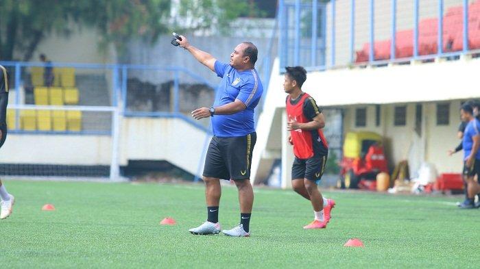 Gabung Kembali dengan PSIS Semarang, Imran Dikabarkan Geser Posisi Ian ...