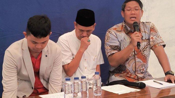 Warga Kohod Berpesta Nyalakan Kembang Api Tahu Kadesnya Jadi Tersangka - Tribunbanyumas.com