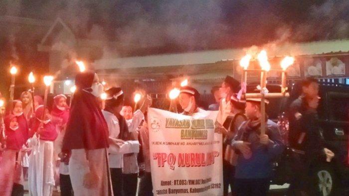Video Lomba Takbir Keliling Meriahkan Malam Takbir di Masjid Agung Nur ...
