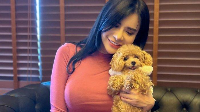 Profil Maria Vania, Model yang Buat Heboh Warganet saat Nge-gym Bareng ...