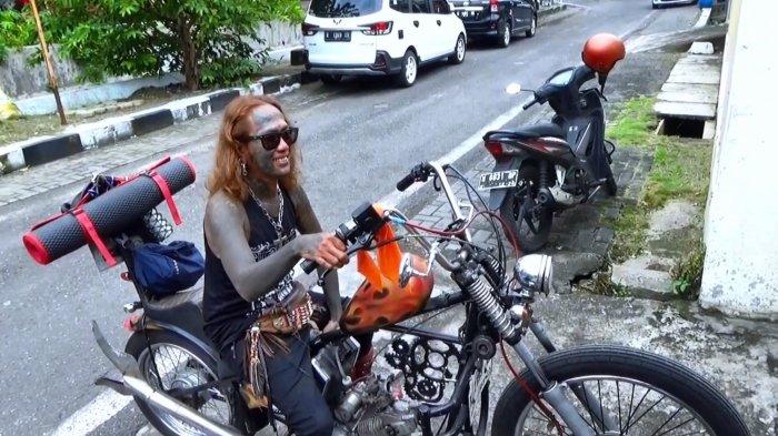 'Pendeta Jalanan' Agus Sutikno yang Sekolahkan Ratusan Anak Jalanan di Kota Semarang ...