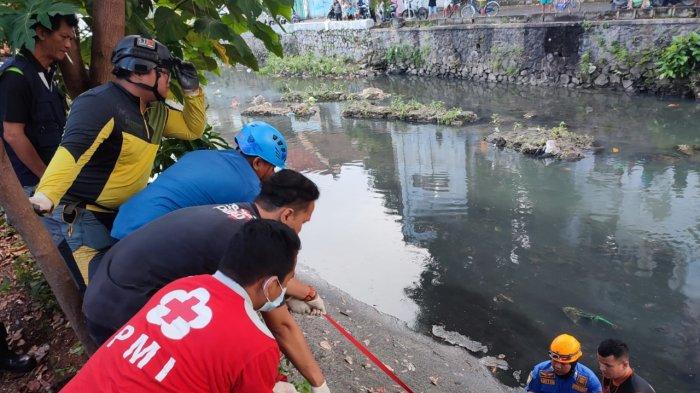 Zuhri Tewas Mengambang di Kali Semarang, Warga Sempat Lihat Korban ...