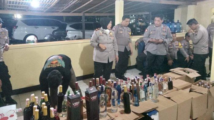 Sambangi Warung di Lokawisata dan Terminal Baturraden Banyumas, Polisi ...