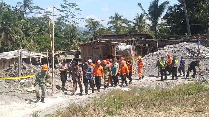 Tinjau Proses Evakuasi Penambang Emas Ilegal, Bupati Banyumas Bakal Usulkan Penutupan Tambang ...