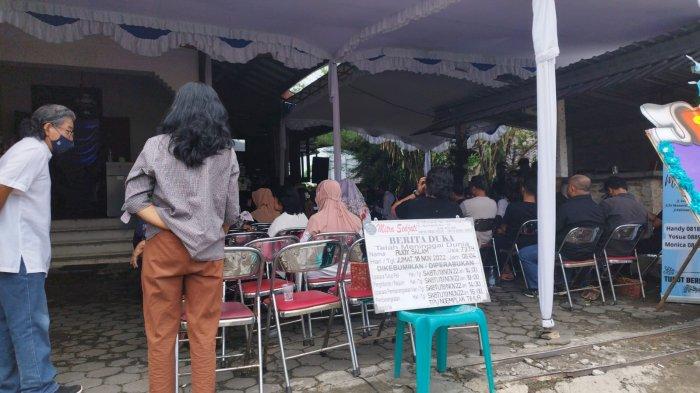 Aktor Senior Yang Juga Kakak Roy Marten, Rudy Salam Dimakamkan di ...